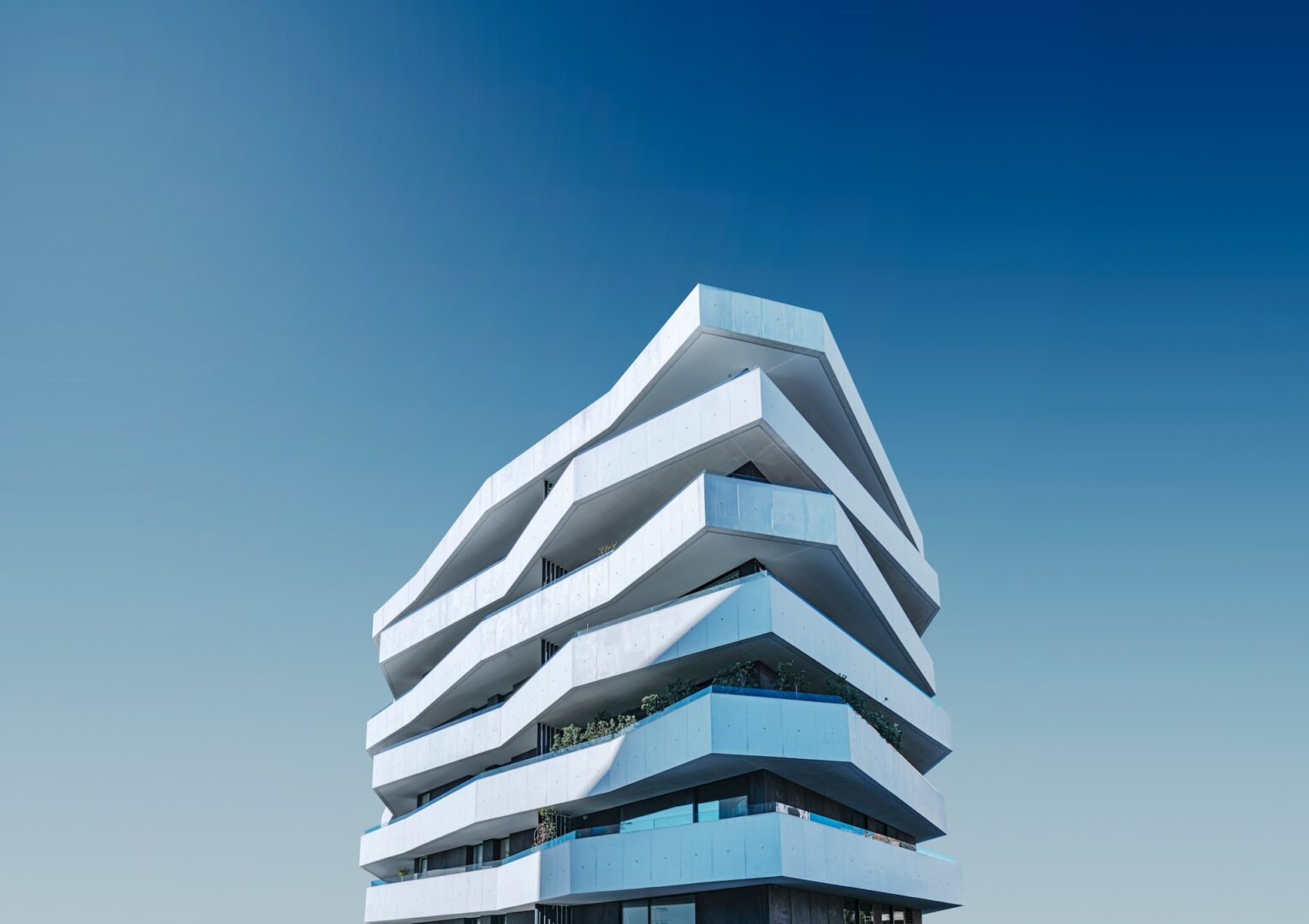 Exploring the Evolution of Modern Architecture – Groh Architecture